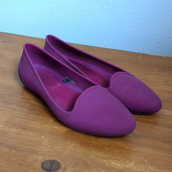 CROCS | Shoes | Crocs Flats | Poshmark